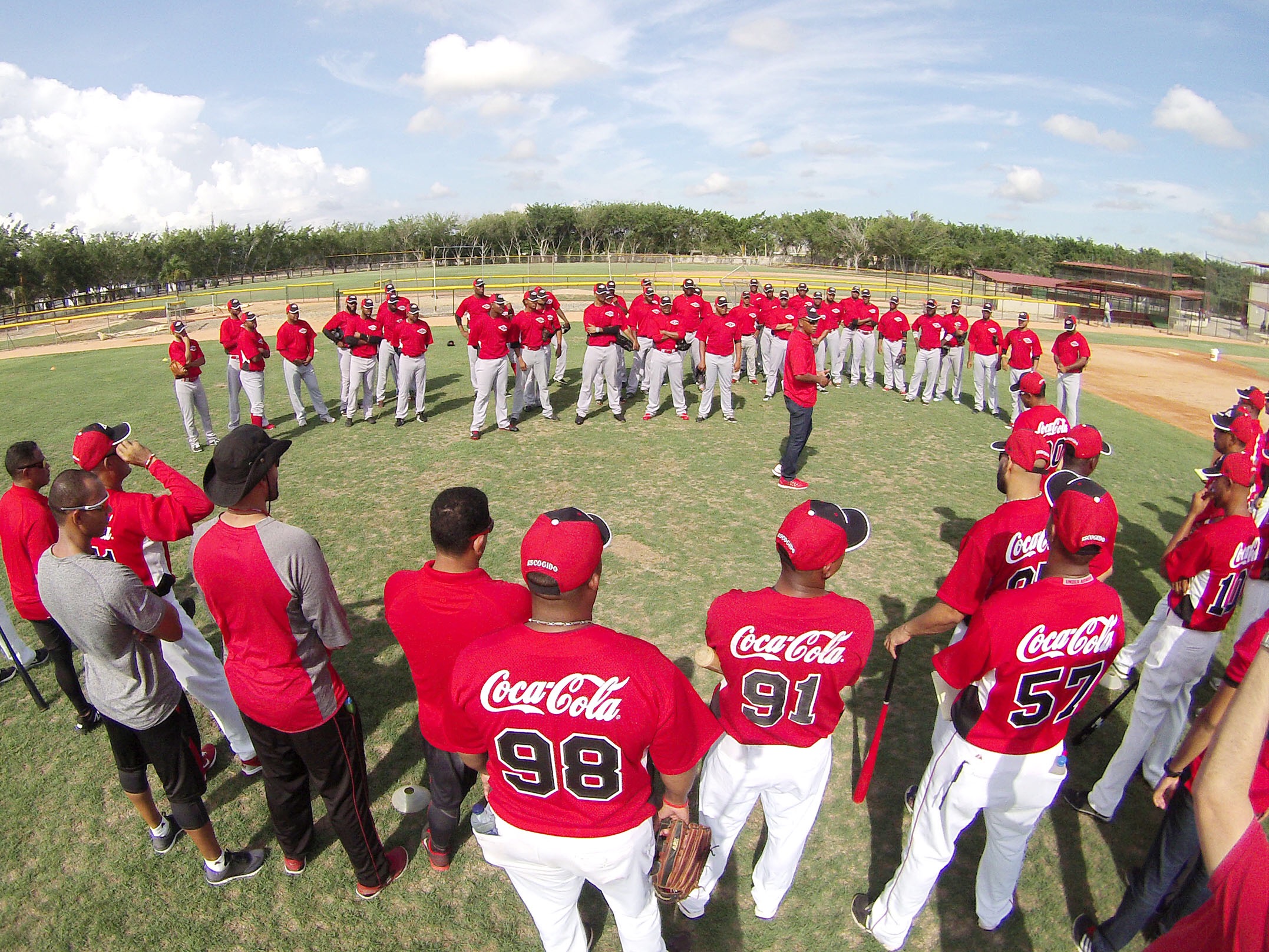 Leones del Escogido tuvieron 36 jugadores en primer día de ...