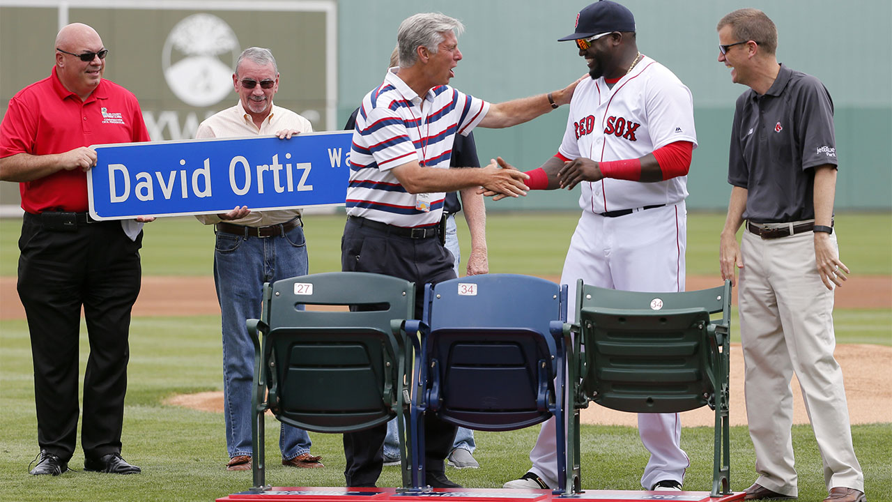 David Ortiz recibe homenaje en Fort Myers; colocan su nombre a una ...