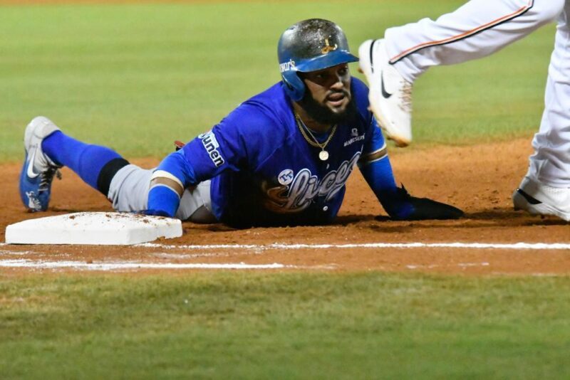 Emilio Bonifacio electo Jugador Más Valioso del Round Robin LIDOM ...