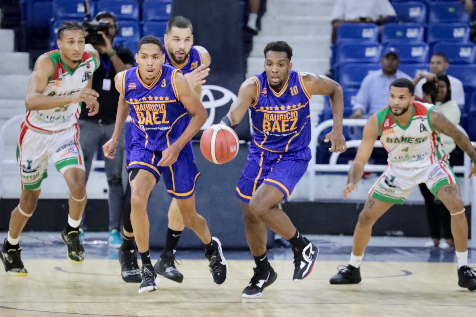 Mauricio Báez conquista serie regular; San Carlos supera a los Prados ...