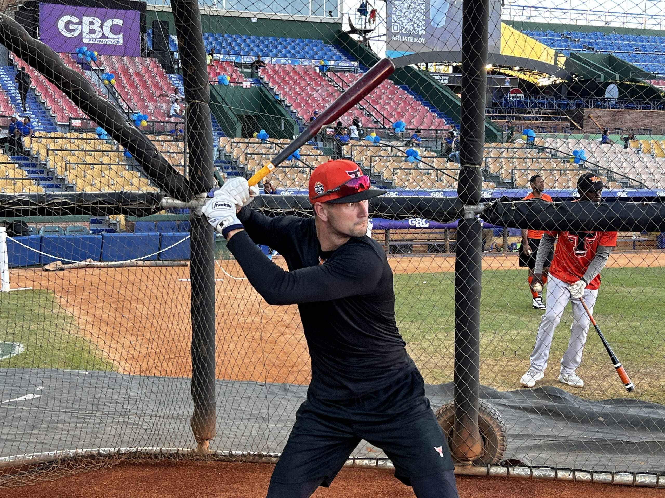 Toros contratan al jardinero Jared Oliva | DeportivApp by Vic Báez